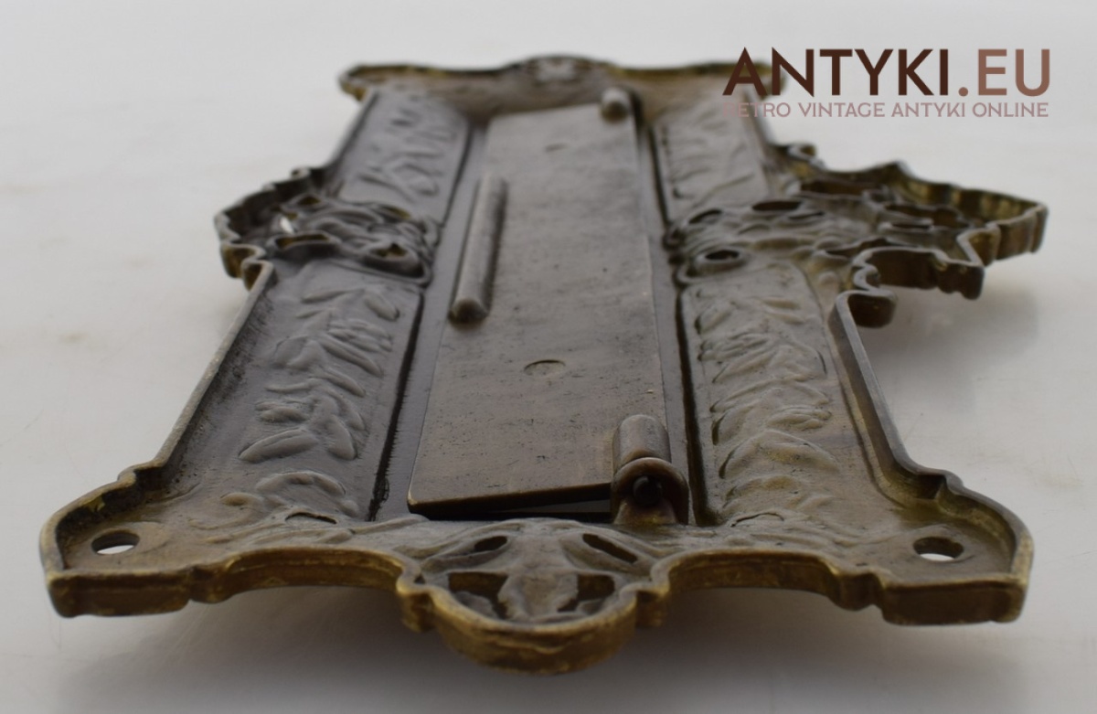 Secesyjny listownik mosiężny ozdobny, klapka do drzwi na listy - antyki.eu